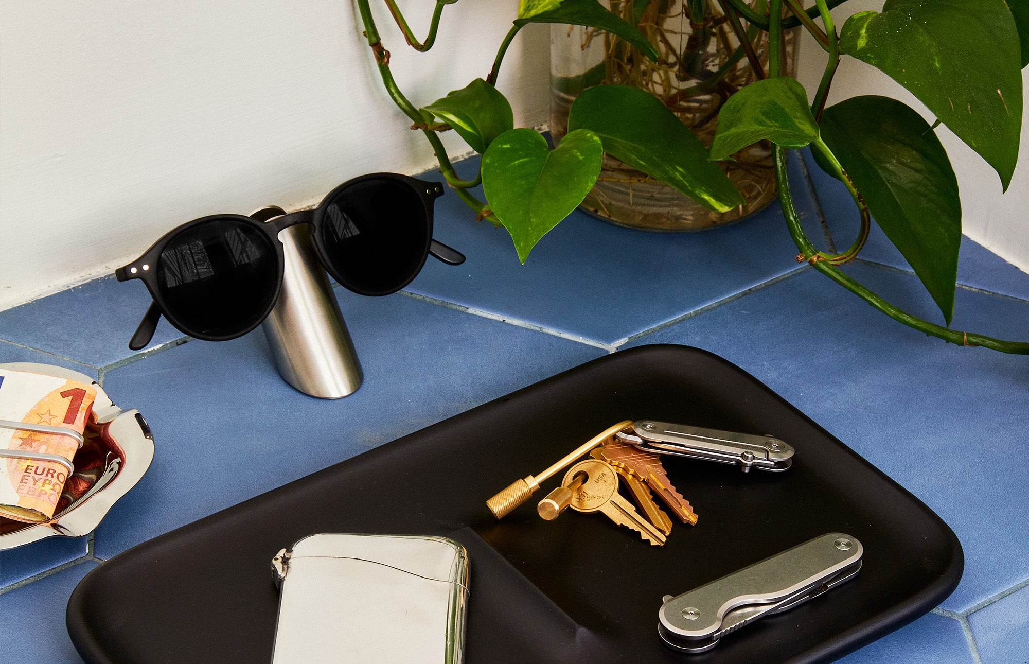 5 reasons why you need an eyewear stand – Craighill